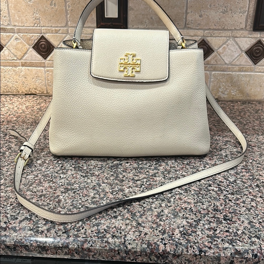 Tory Burch Cream Satchel With Gold Logo - Gem